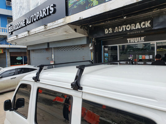 แร็คหลังคา THULE รุ่น 952 ชุดขาจับรางน้ำ สูง 20 cm + SquareBar สำหรับรถ ...